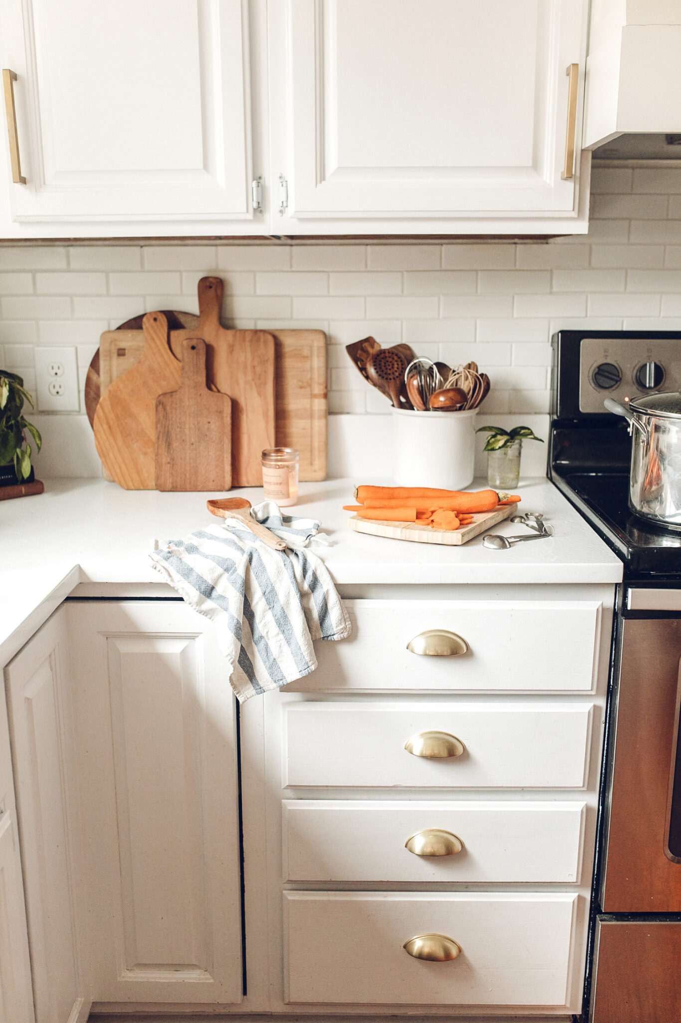 Repurposed and Upcycled Home Decor Ideas - Full Hearted Home
