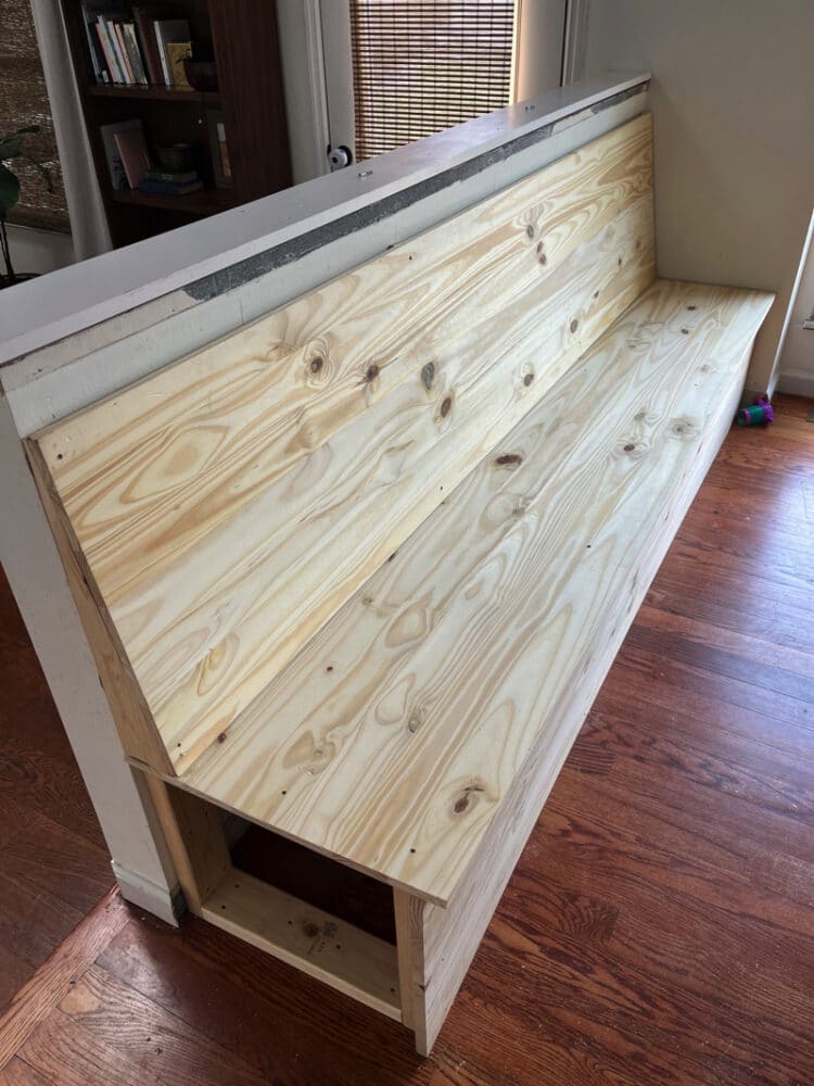 How to Build DIY Banquette Bench Kitchen Seating - Full Hearted Home